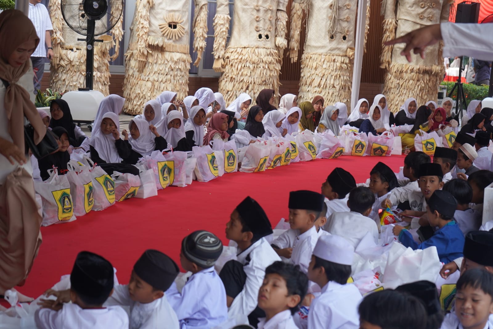 Bupati Bogor Rudy Susmanto Santuni Anak Yatim di Momentum 1 Muharram ...